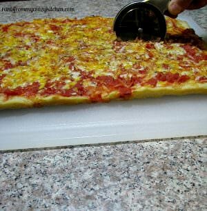 Victory Pig Sicilian Style Pizza for #SundaySupper - Rants From My ...